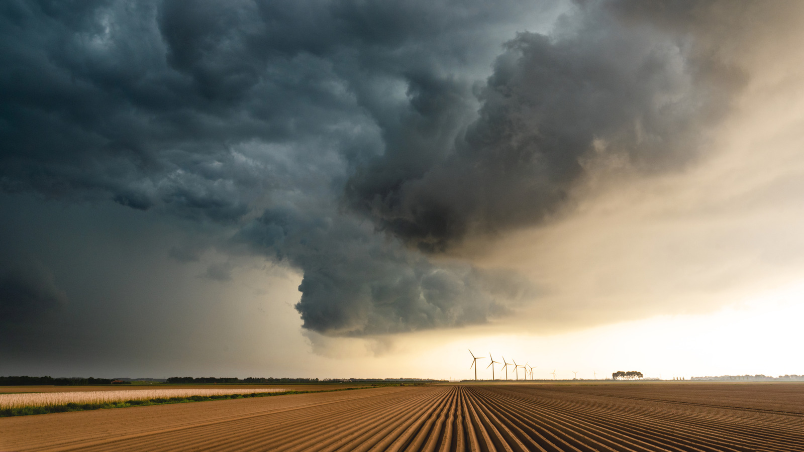 Rain Clouds Vs. Snow Clouds
