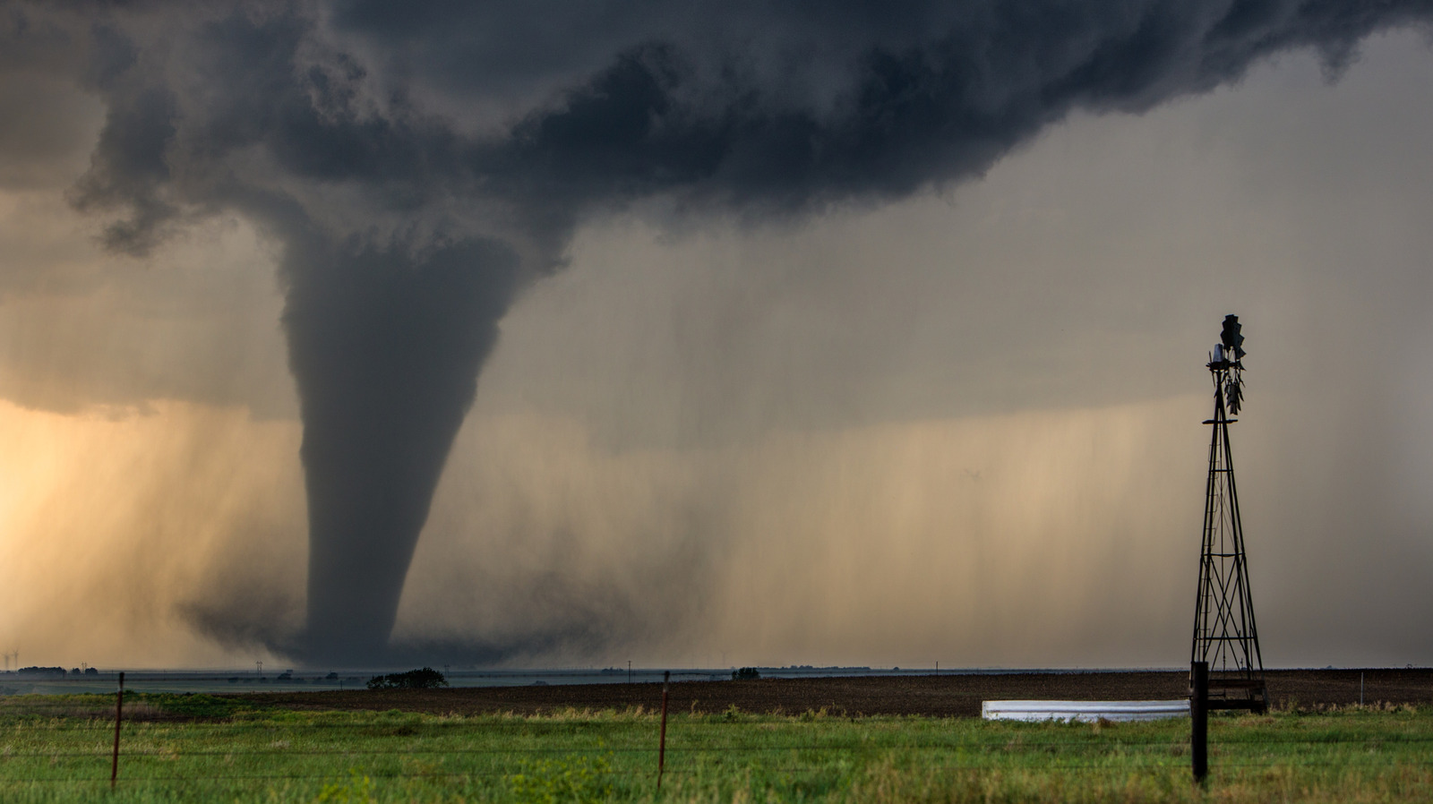 Why Kansas Has So Many Tornadoes