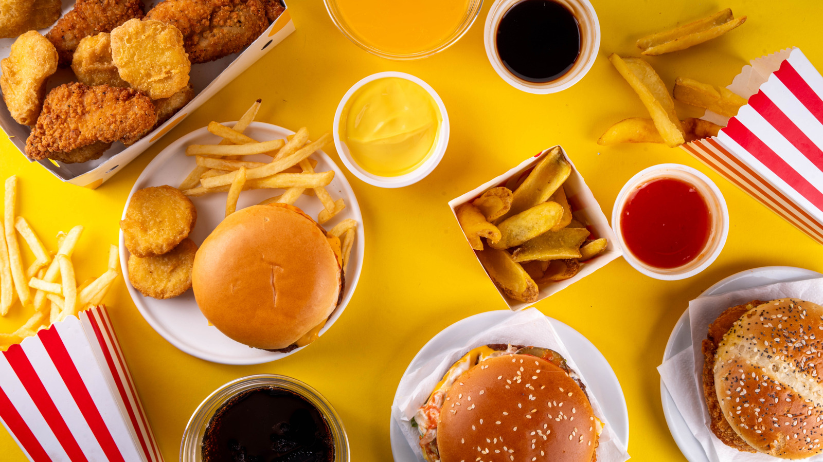 So Many Restaurants Use This Science Hack To Make You Hungrier