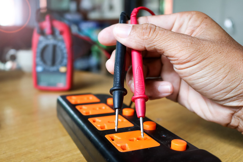 What Is VAC Power? | Sciencing